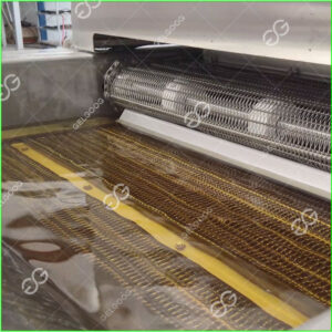 Industrial Samosa Pakora Frying Machine 300KG/H - Frying Solution